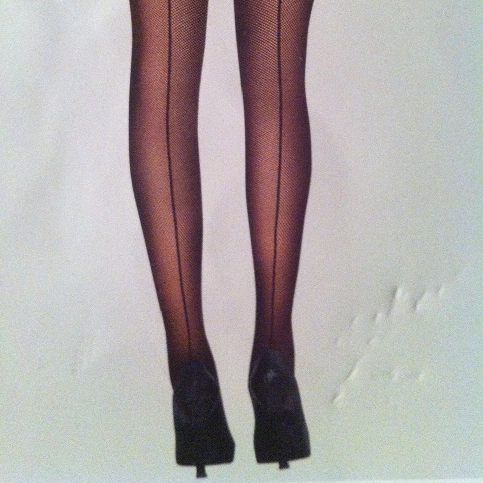 Hot Pants » by Radiah Frye – Bel7 Infos